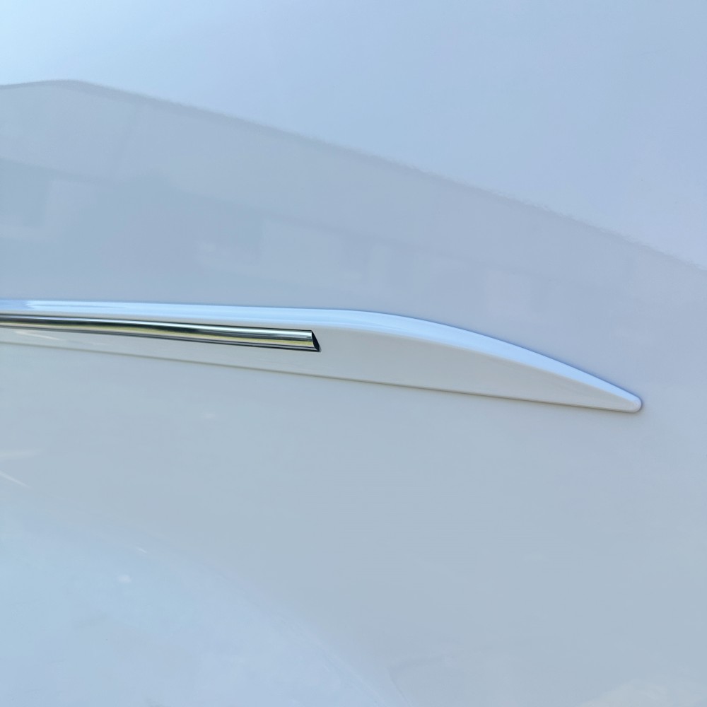 Painted Molding with Chrome Insert : Toyota Highlander ChromeLine ...