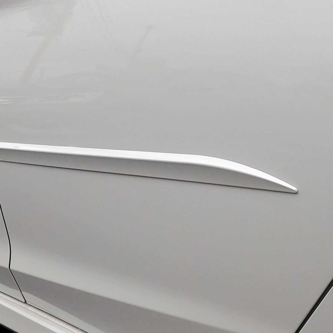 Painted Body Side Molding : Toyota Crown Signia Painted ...