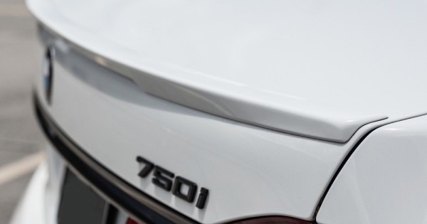 Flush Mount Spoilers : BMW 7-Series Factory Style Painted ...