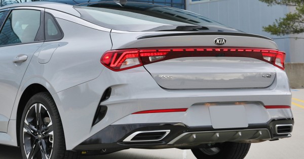 Flush Mount Spoilers : Kia K5 Factory Style Flush Mount ...